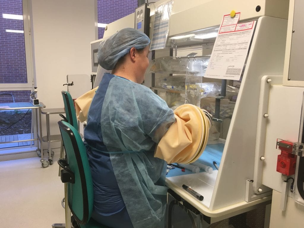 Pharmacotechnie - Préparation des chimiothérapies - Groupe Hospitalier ...